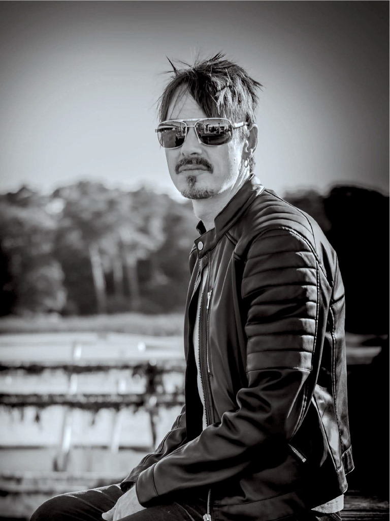 Members – Celso Paco & Dynamo de Luxe